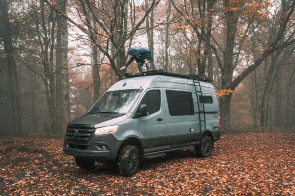 Storyteller Overland STEALTH MODE AWD - Warner Van Rental